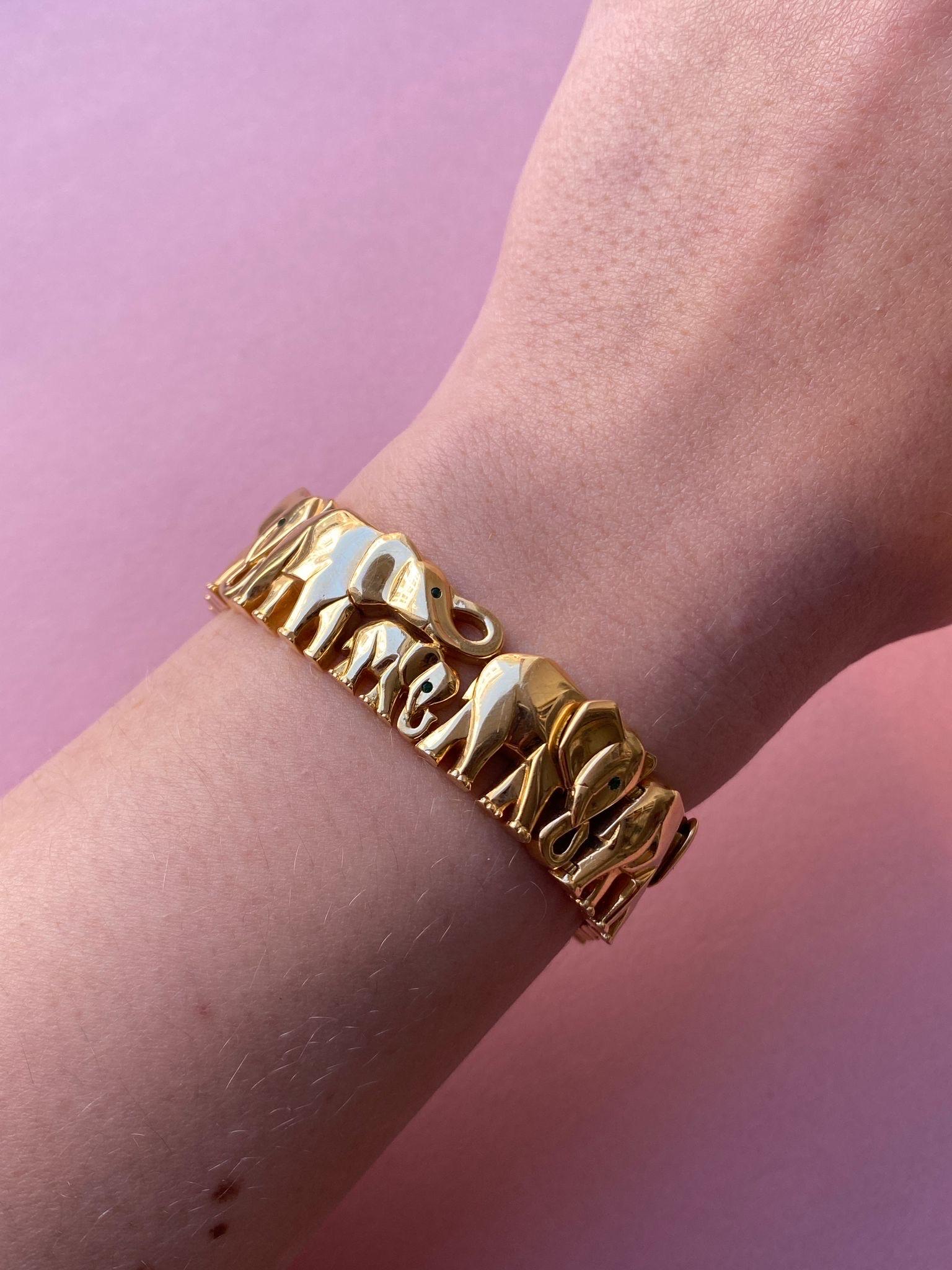 Cartier Khandy Gold Elephant Bracelet For Sale at 1stDibs