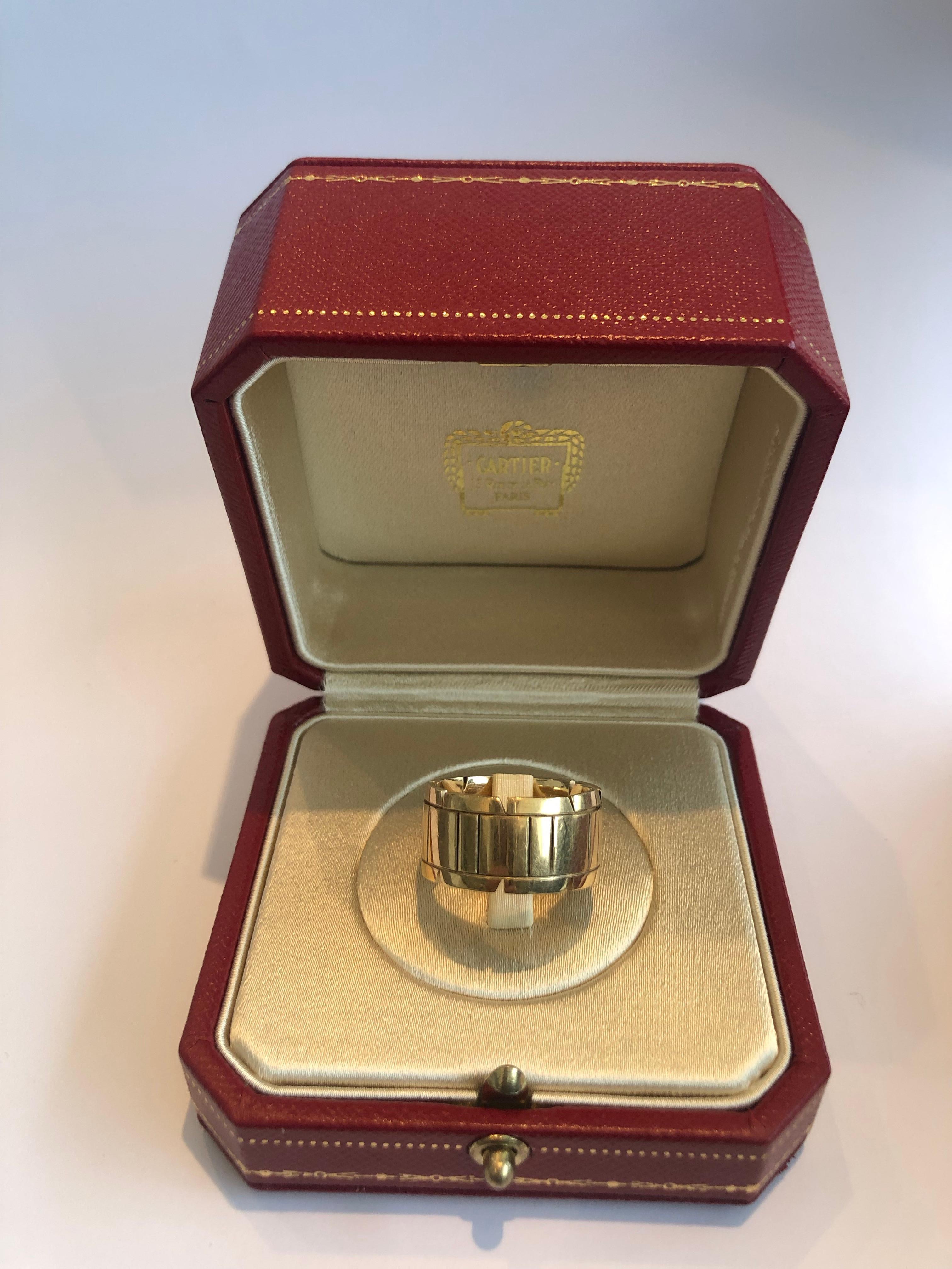 Cartier Large Tank Band Ring Yellow Gold 18 Karat, Bague Tank or Jaune ...