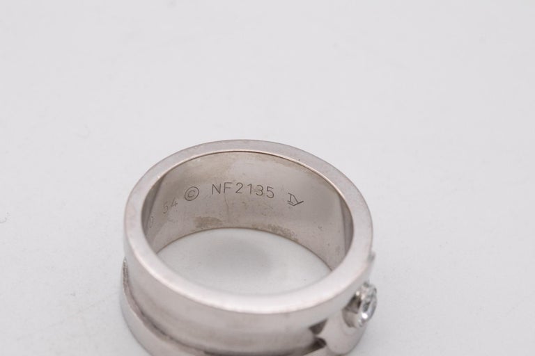 Cartier Paris C 2 Ring in 18Kt White Gold with One VVS Round Diamond ...