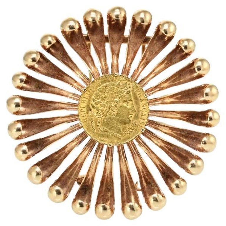 Cartier Round Rose Gold Coin 1950s Pin Brooch For Sale at 1stDibs