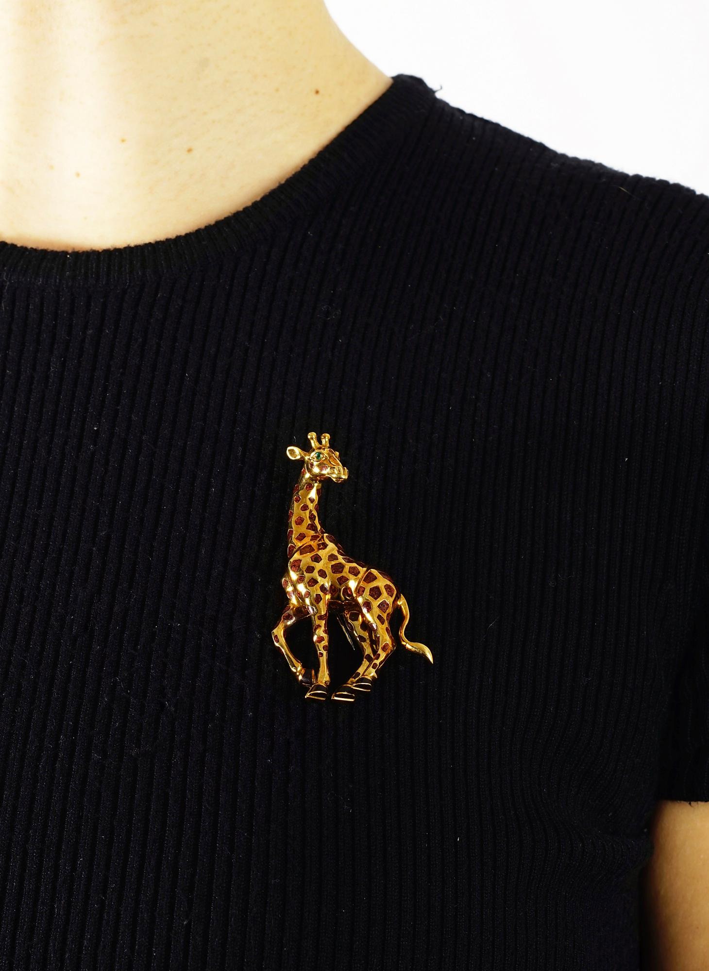 Cartier Yellow Gold Giraffe Pin Brooch with Emerald Eyes at 1stDibs ...
