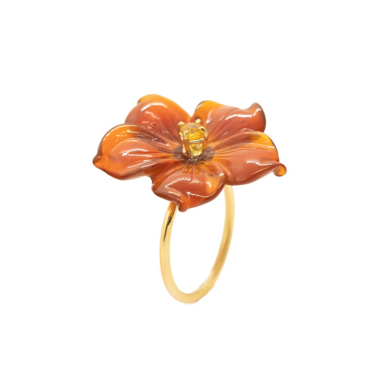 Carved Flower Agate Sapphire 18 Karat Yellow Gold Cocktail Ring Intini ...