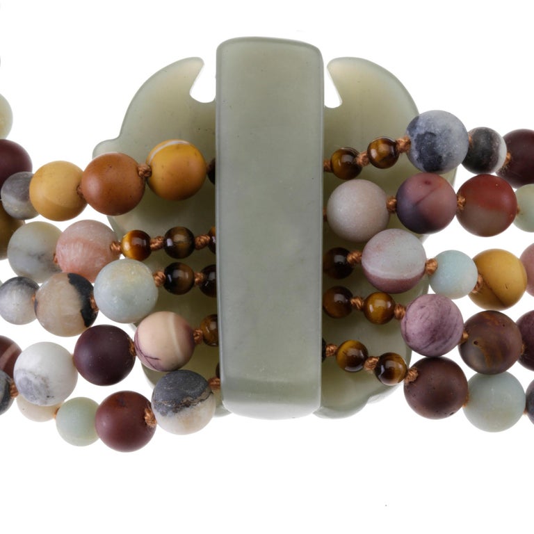 Carved Jade Fu Dog Necklace Moakite 18 Karat Gold For Sale at 1stDibs
