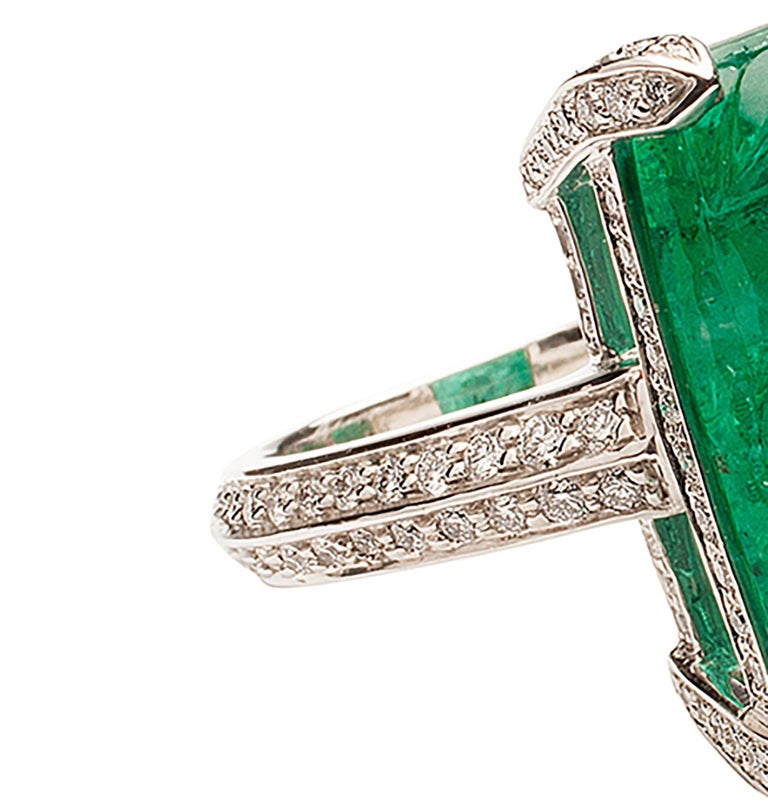 Carved Rectangle Emerald Ring with Diamond in Platinum For Sale at 1stdibs