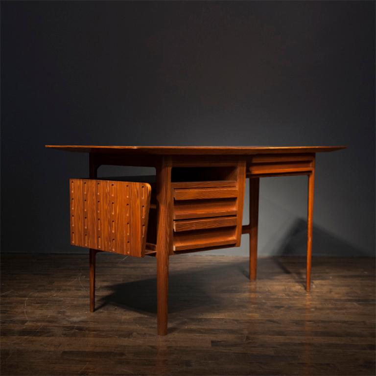 Carved Slat Desk and Chair by Ico Parisi at 1stDibs