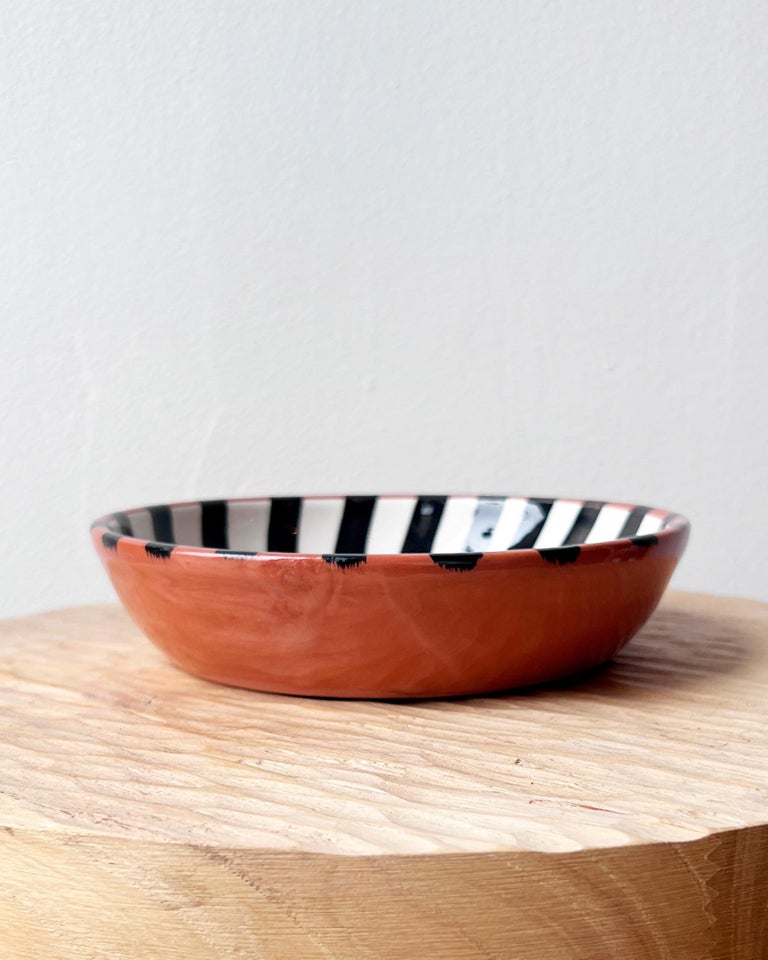 Casa Cubista Handmade Ray Pattern Terracotta Bowls For Sale at 1stDibs
