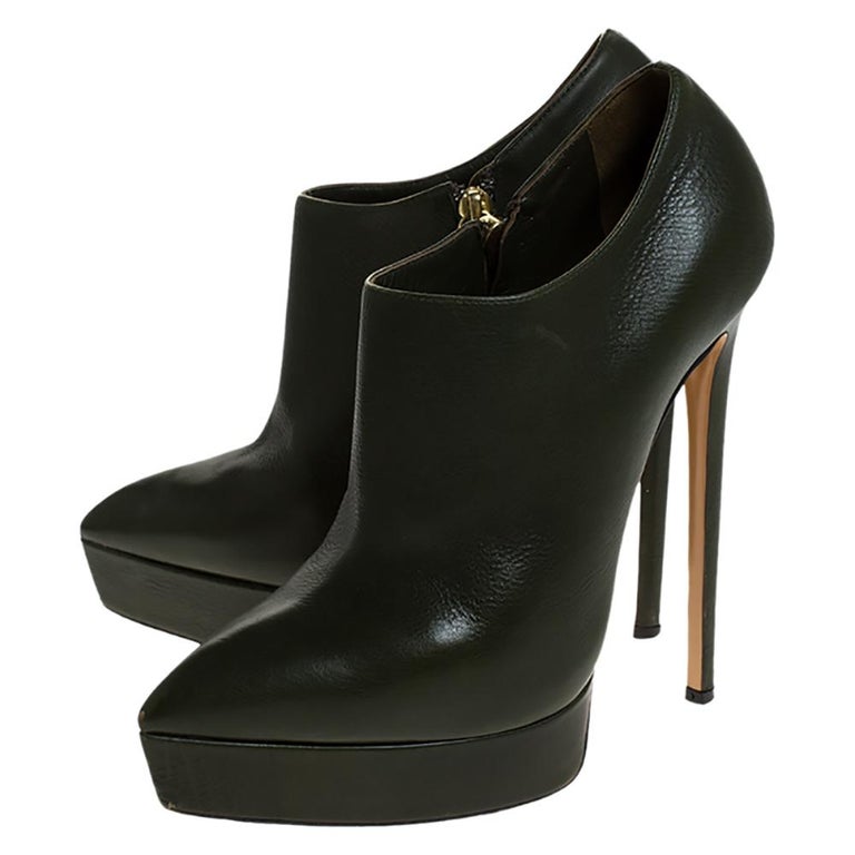 Casadei Green Leather Platform Pointed Toe Ankle Booties Size 37 at 1stDibs
