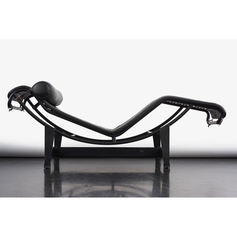 Cassina Lc 4 Chaise Longue By Charlotte Perriand Le Corbusier 1980s For Sale At 1stdibs