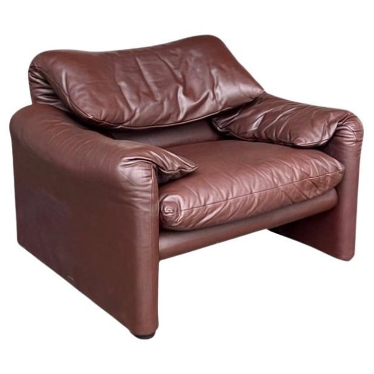 Cassina Maralunga Leather, Midcentury Armchair, Italy, 1970 at 1stDibs
