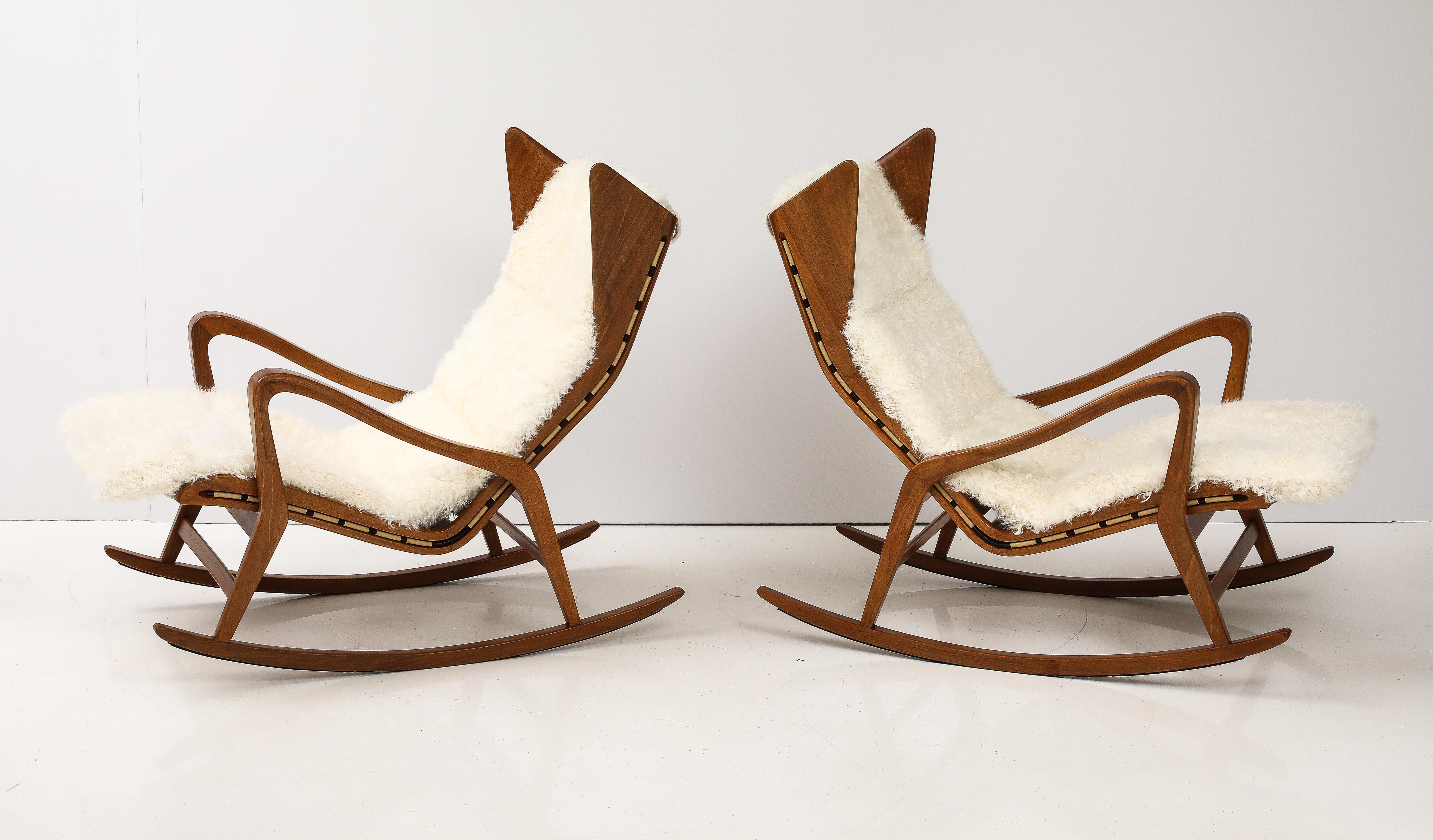 Cassina Walnut Rocking Lounge Chairs Model 572 in Ivory Kalgan Lambskin ...