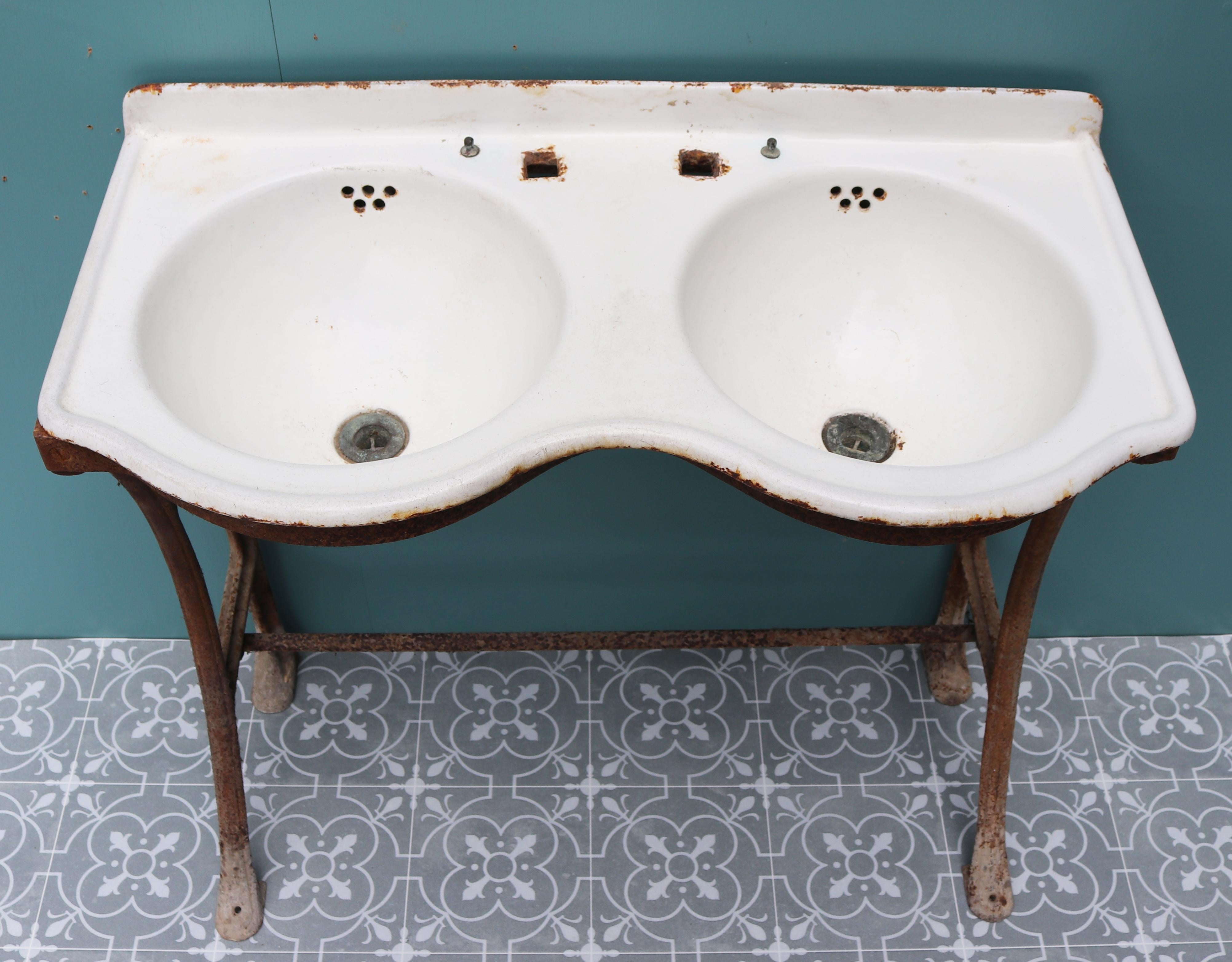 Cast Iron Antique Double Basin with Stand For Sale at 1stDibs