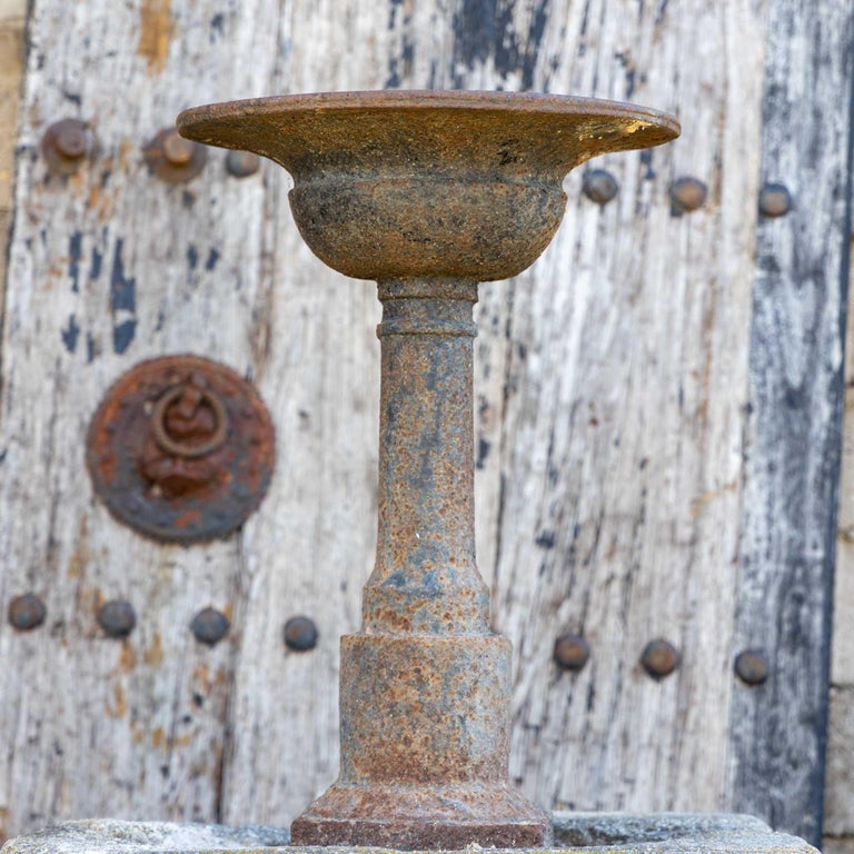 Cast Iron Fountain, France, 2nd Half of 19th Century For Sale at 1stDibs