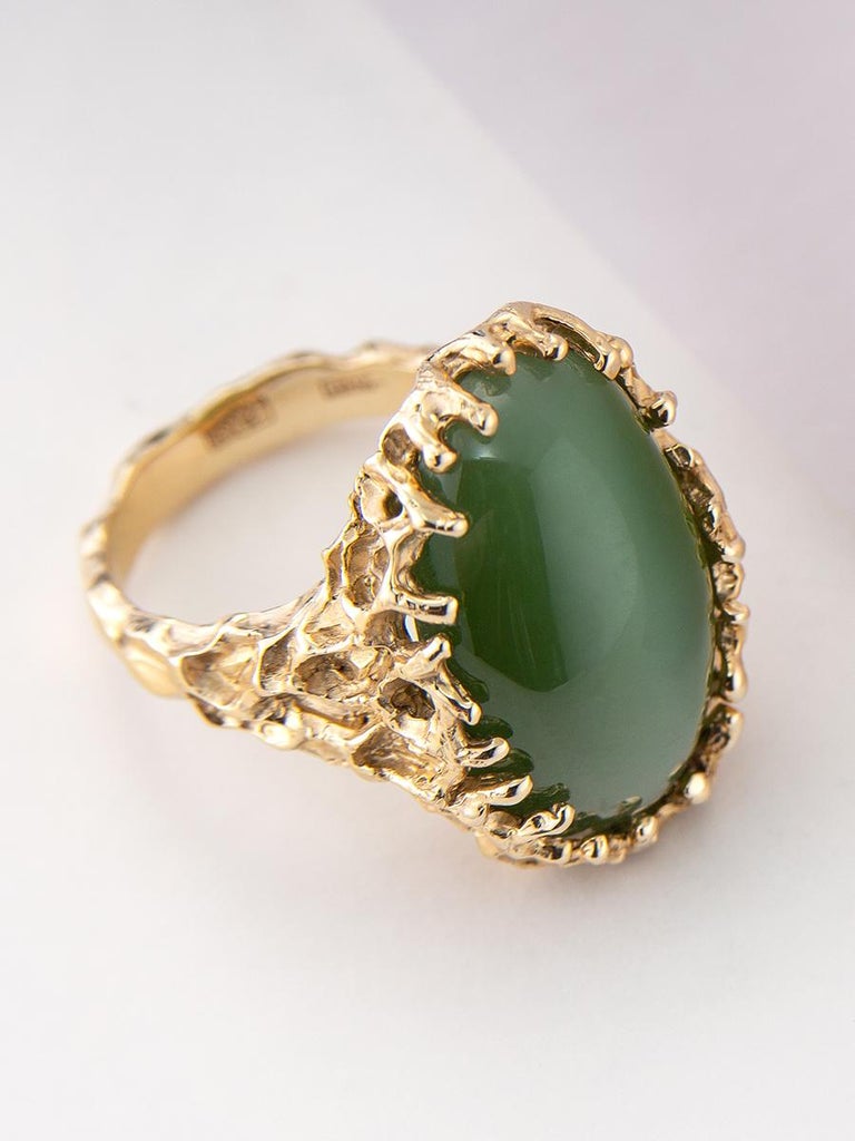 Cat's Eye Nephrite Jade Gold Ring Chatoyant Effect Gemstone Moss Green ...