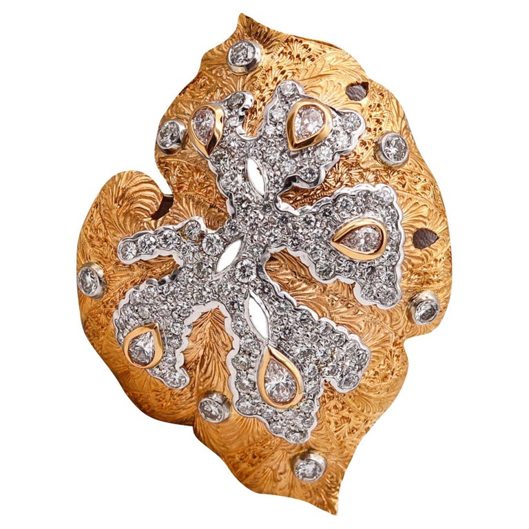 Cazzaniga Roma 1970 Abstract Leaf Brooch in 18kt Gold with 6.25 Ctw in ...