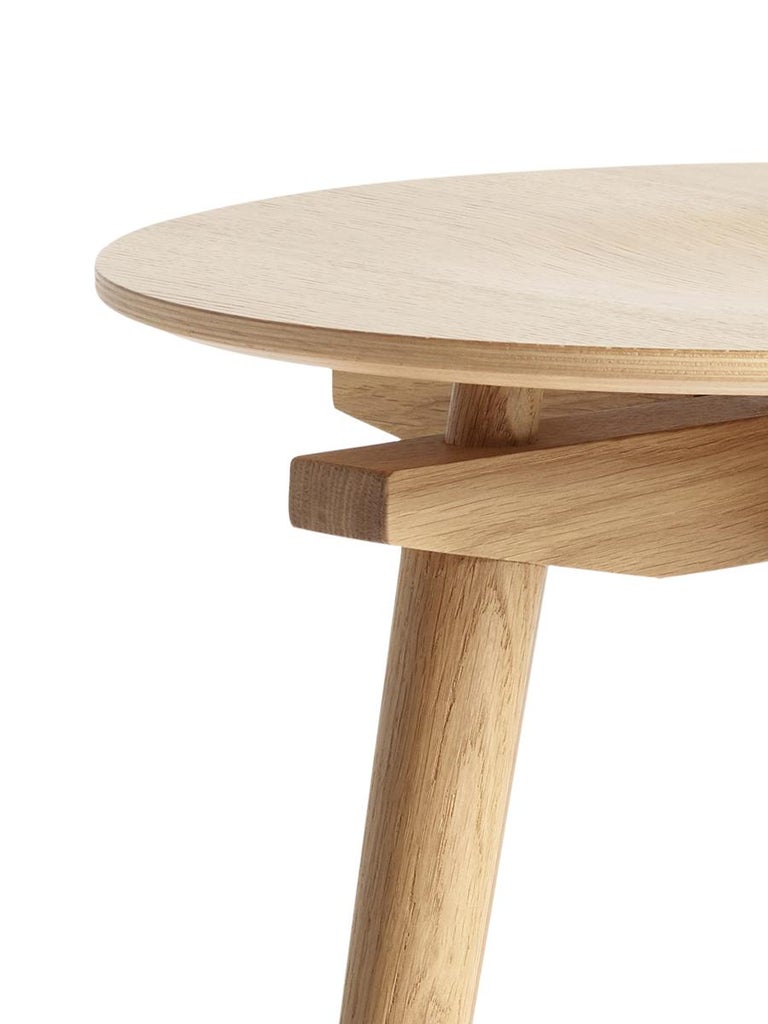 CC Stool in Natural Oak, solid wood frame and curved seat, height 44 cm ...