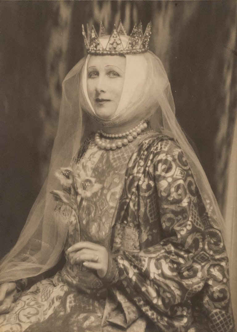 Cecil Beaton - Mrs Beaton, c.1925 - Cecil Beaton (Portrait Photography ...