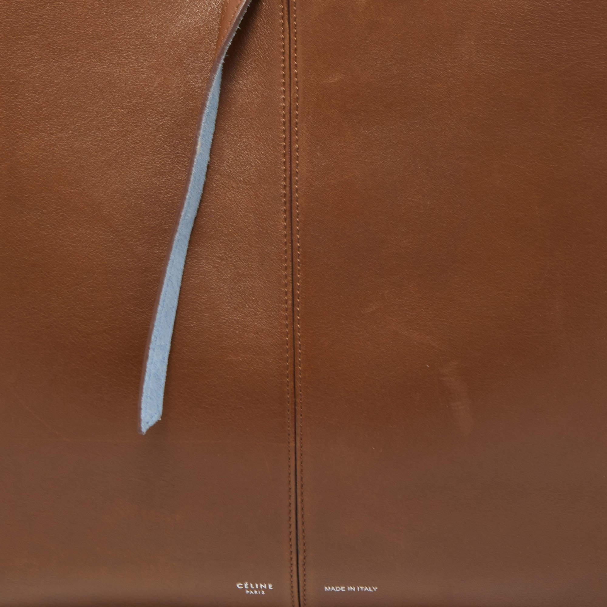 Celine Brown Leather Medium Tri-Fold Tote For Sale at 1stDibs