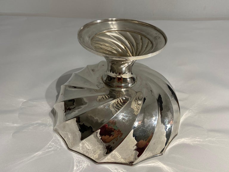 Centerpiece / Fruit Bowl in 800 Silver For Sale at 1stDibs