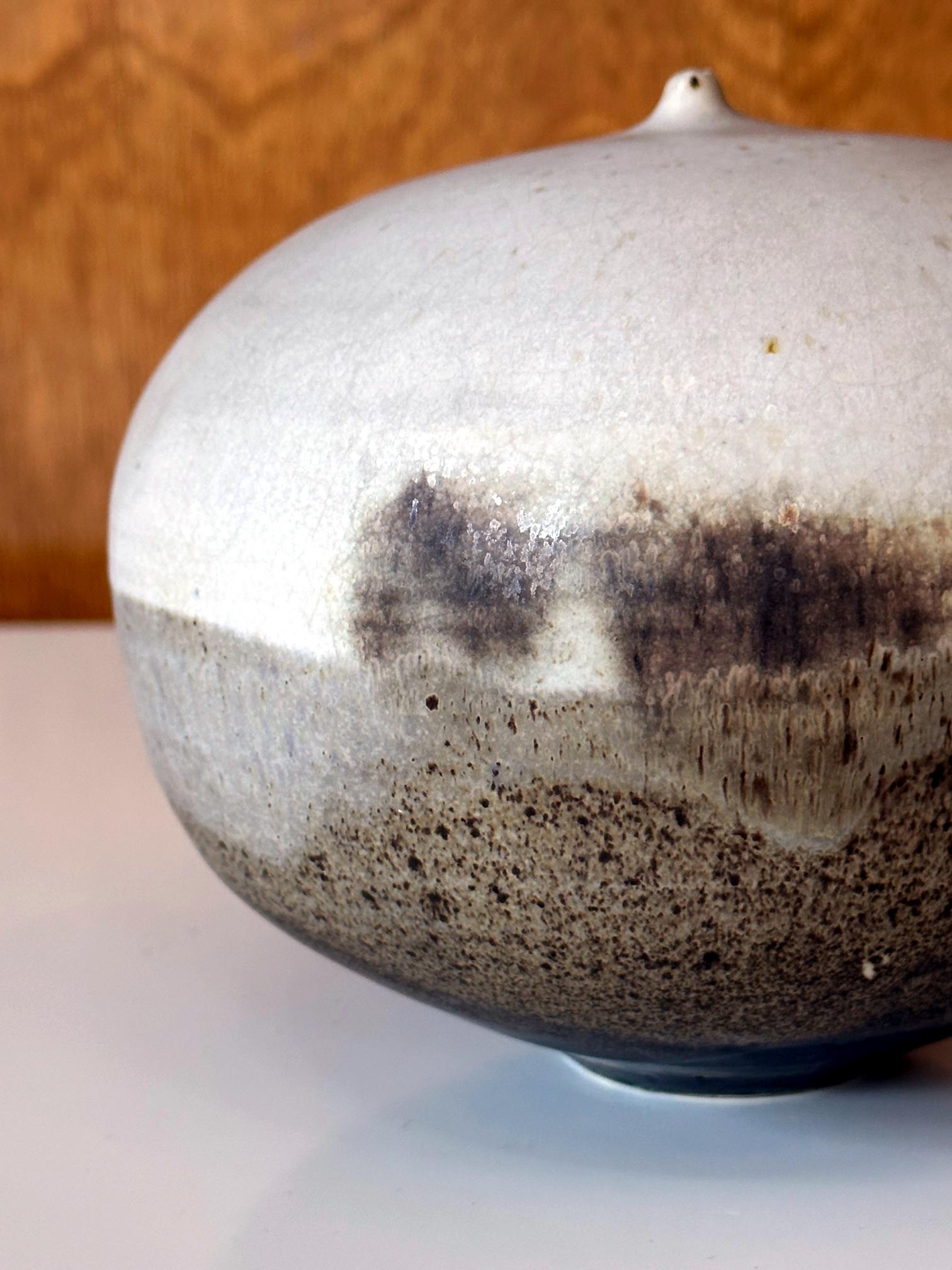 Ceramic Closed Form Sculpture by Toshiko Takaezu For Sale at 1stDibs