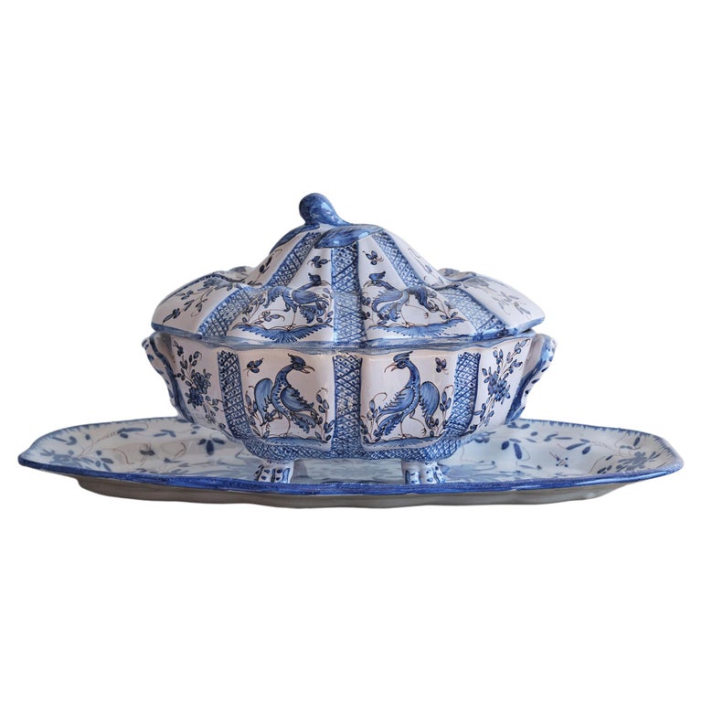 Ceramic Tureen and Tray For Sale at 1stDibs