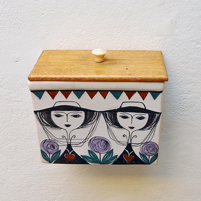 Ceramic wall container box by Laila Zink for Kupittaan Savi, Finland ...