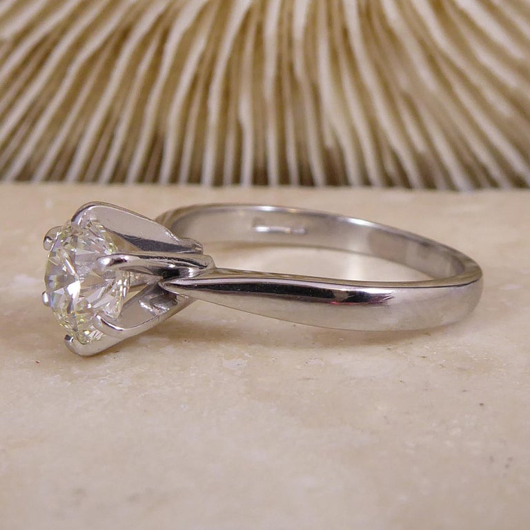 Certified 1.0 Carat Diamond Engagement Ring, Solitaire Setting ...