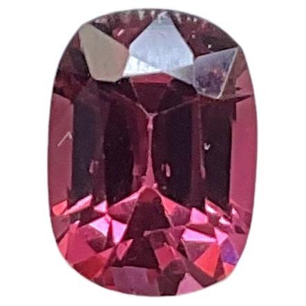 1.63 Carat Natural Vivid Pink Spinel from Burma No Heat For Sale at 1stDibs