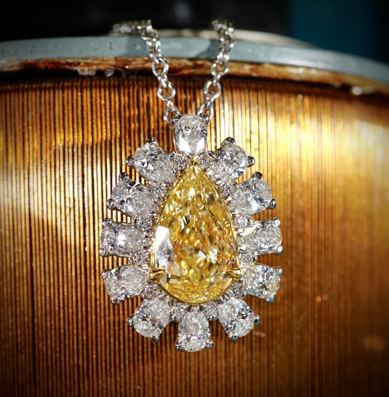 Certified 2.03ct Fancy Yellow Pear Shape Diamond Necklace For Sale at ...