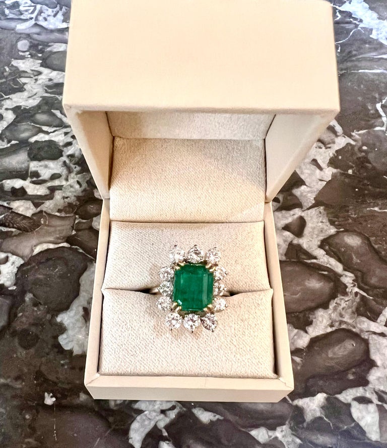 Certified 4.21 Carats Brazilian Emerald Diamonds 18 Carats White Gold ...