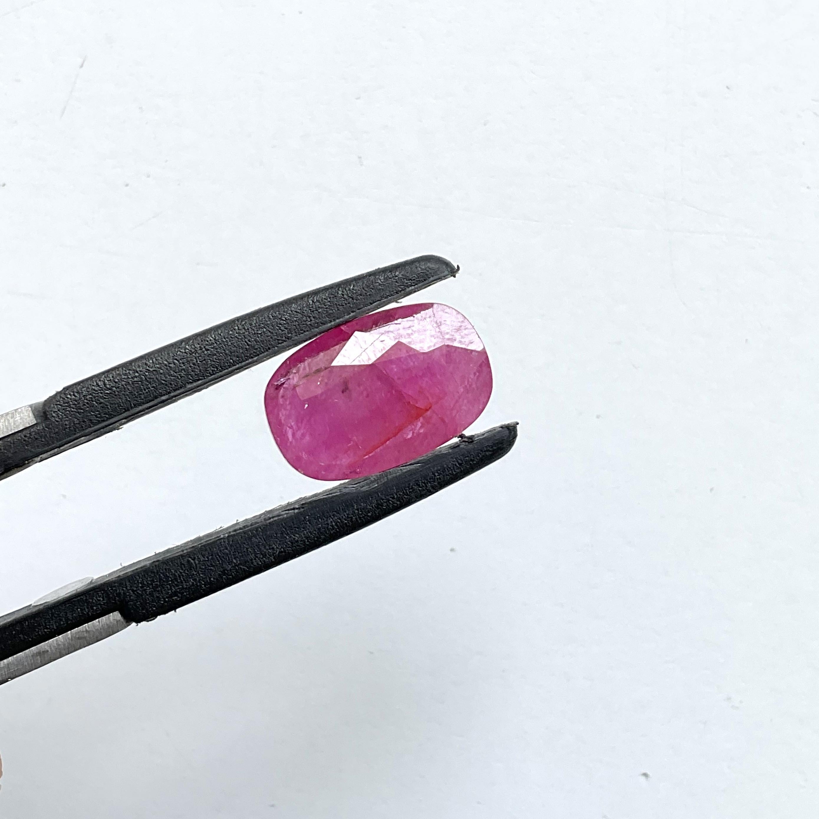 Certified 5.76 Carats Mozambique Ruby Cushion Faceted Cut stone No Heat Natural For Sale at 1stDibs