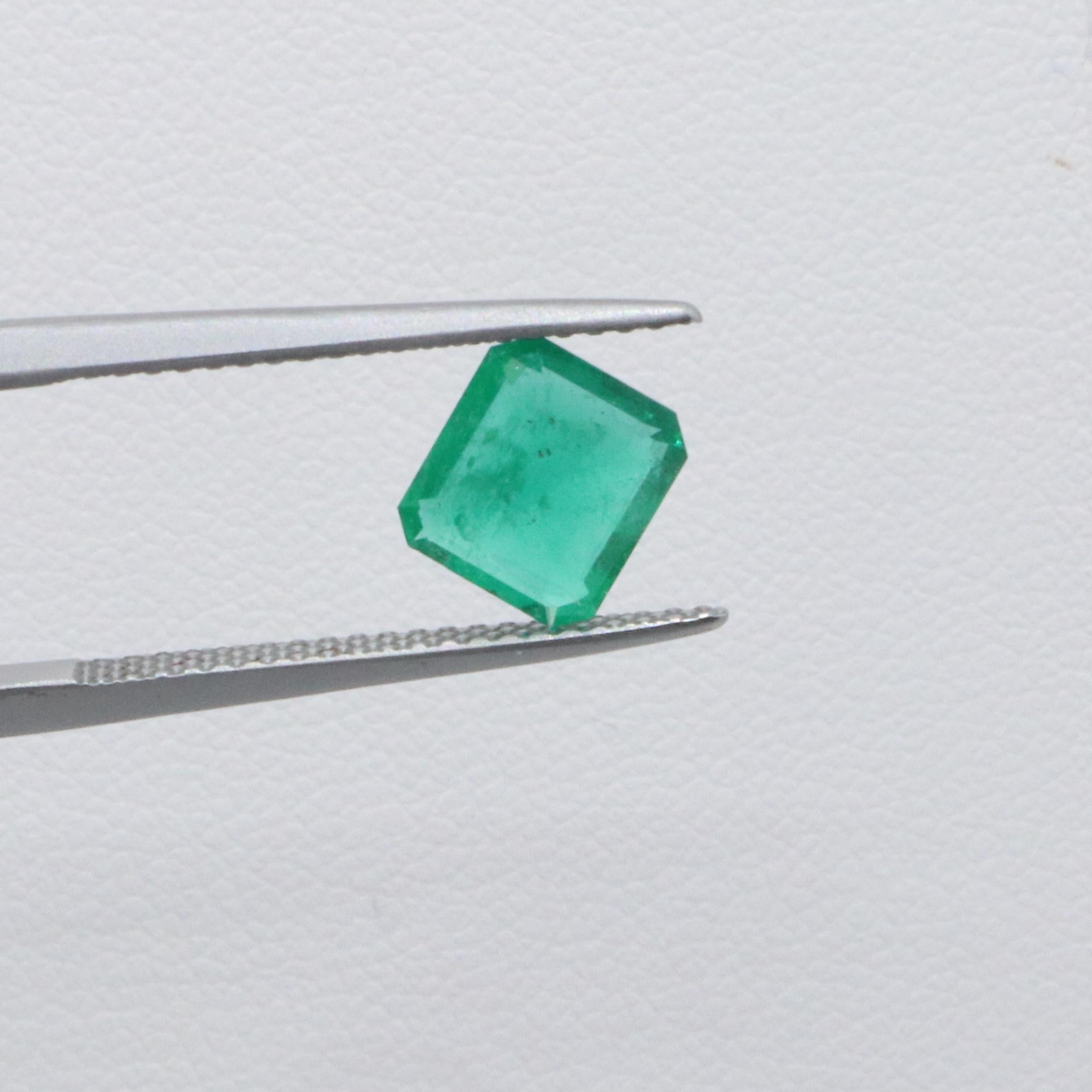 Certified Intense/Vivid Emerald, with No / Insignificant Clarity ...