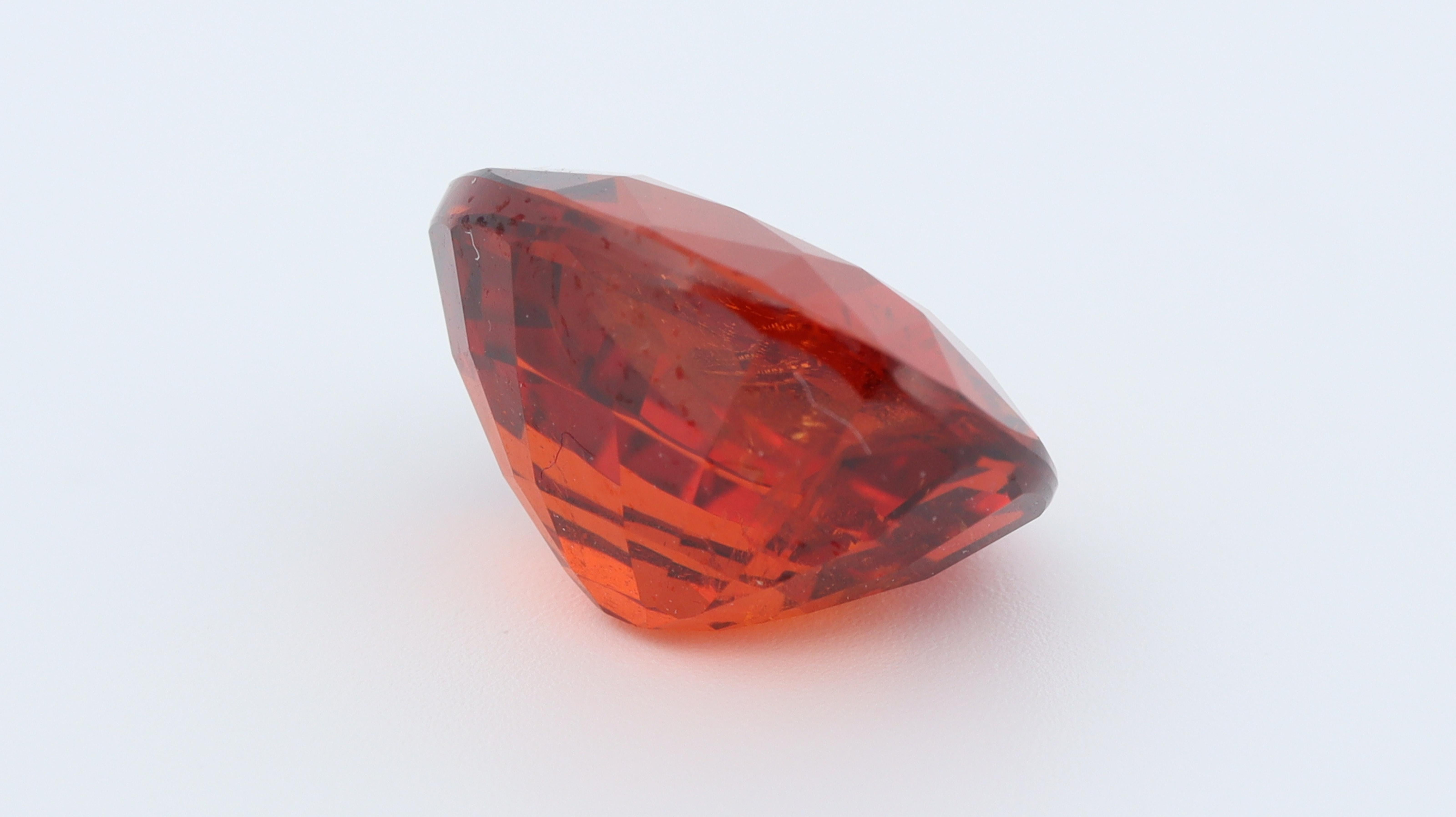 Certified Mandarin Garnet - 5.58ct For Sale at 1stDibs