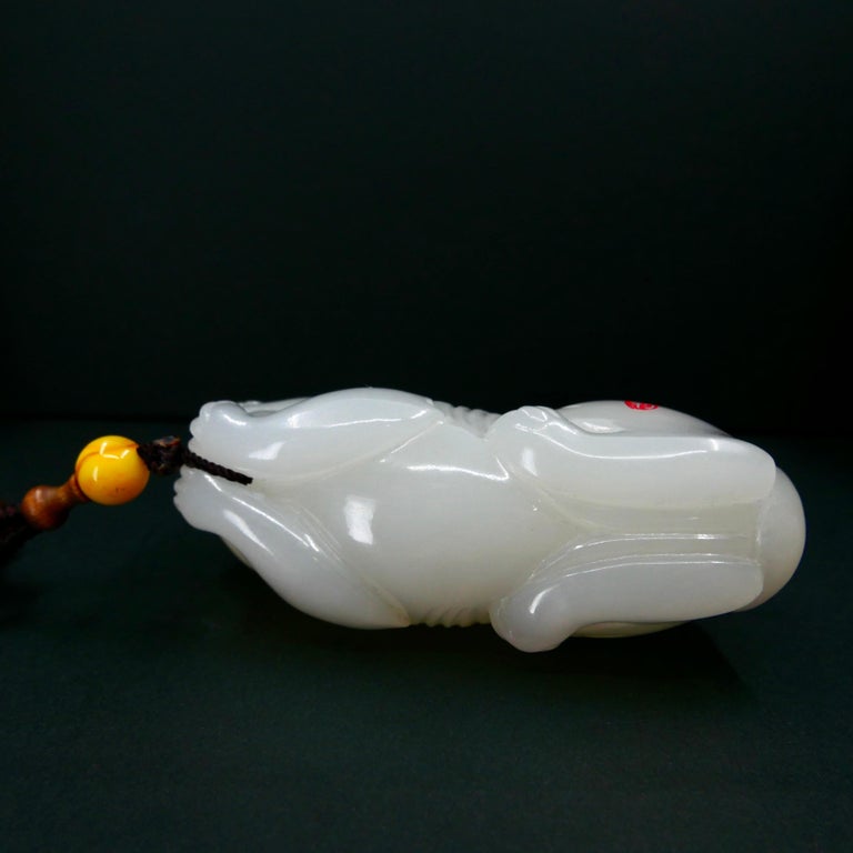 Zertifizierte nephritweiße Jade Mythische Kreatur, Hetianischer Fluss ...