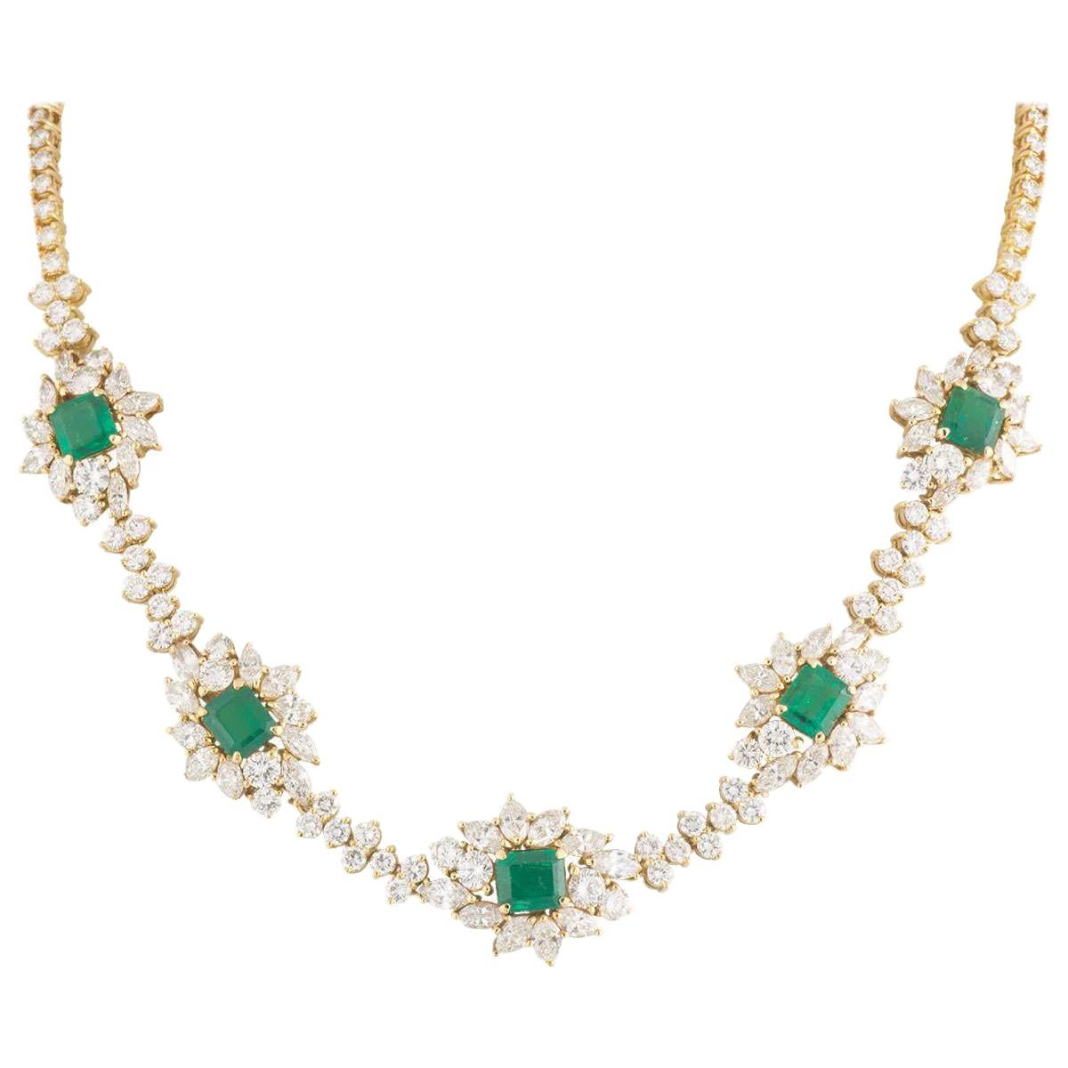 Gold and Diamond Necklace For Sale at 1stDibs