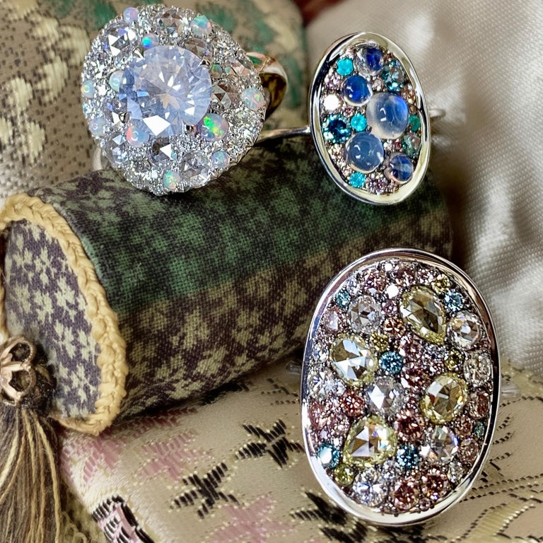 Ceylon Moonstone, 0,46 ct. Pink and Blue Diamond, Paraïba Tourmaline ...