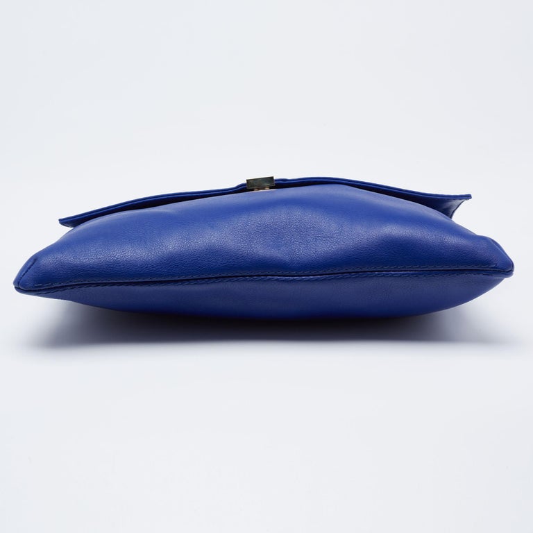 CH Carolina Herrera Blue Leather Envelope Flap Shoulder Bag at 1stDibs