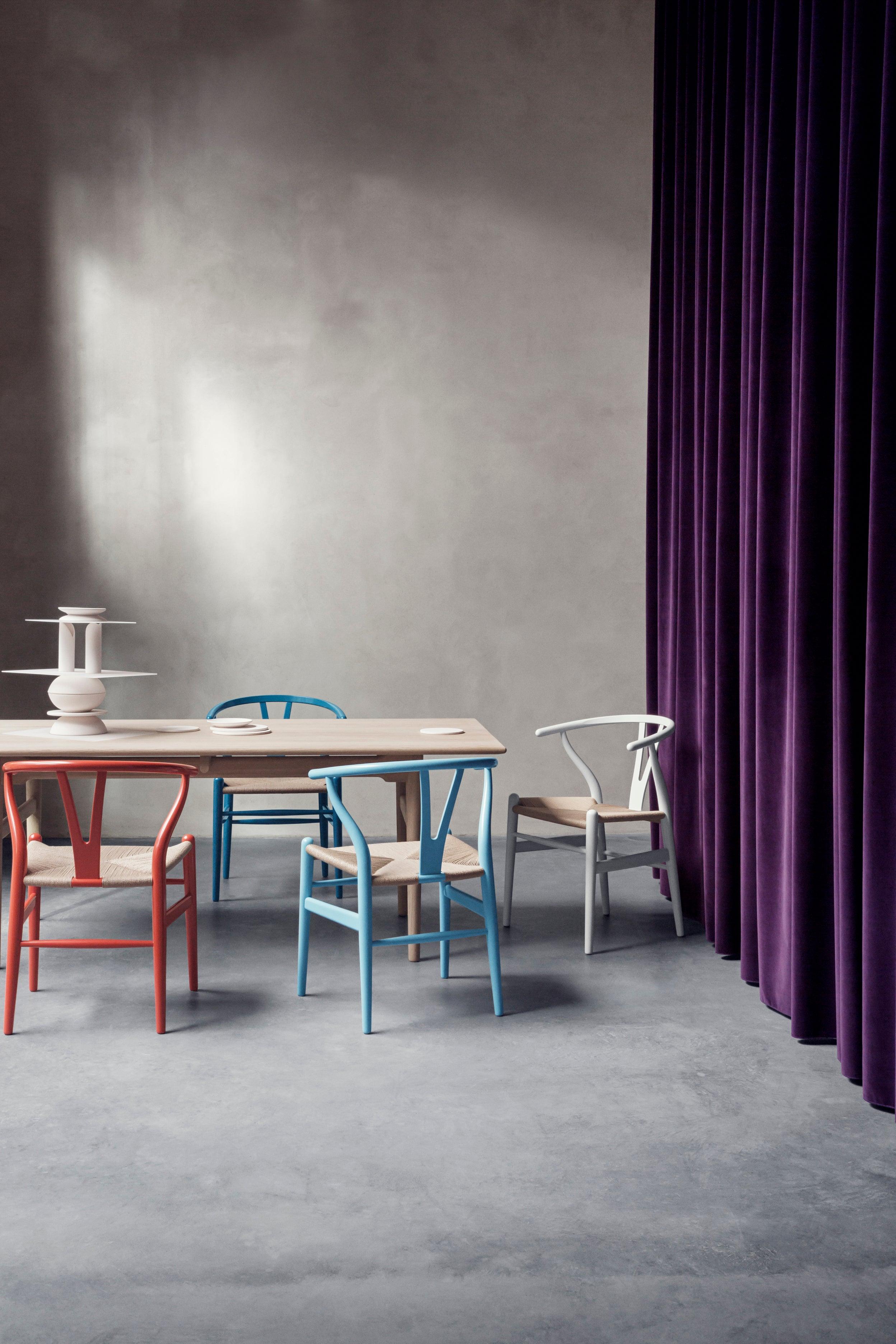 CH24 Wishbone Chair in Dark Blue with Black Papercord Seat by Hans ...