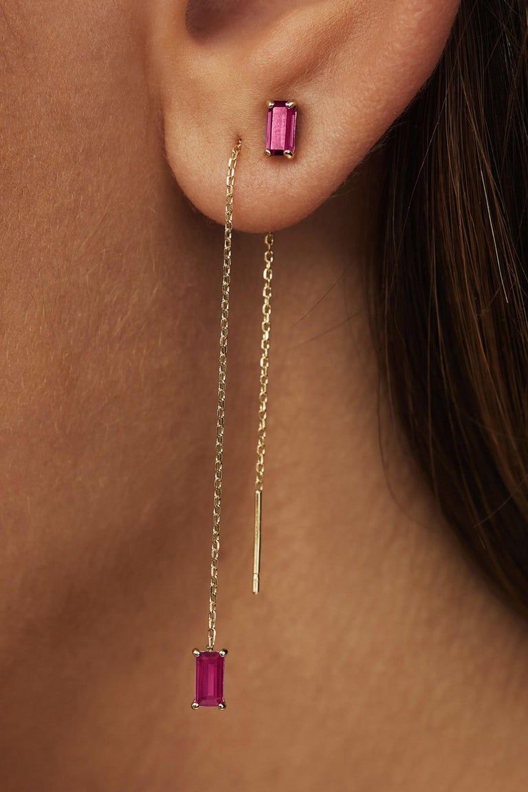 Chain 14k Gold Earrings with natural rubies For Sale at 1stDibs