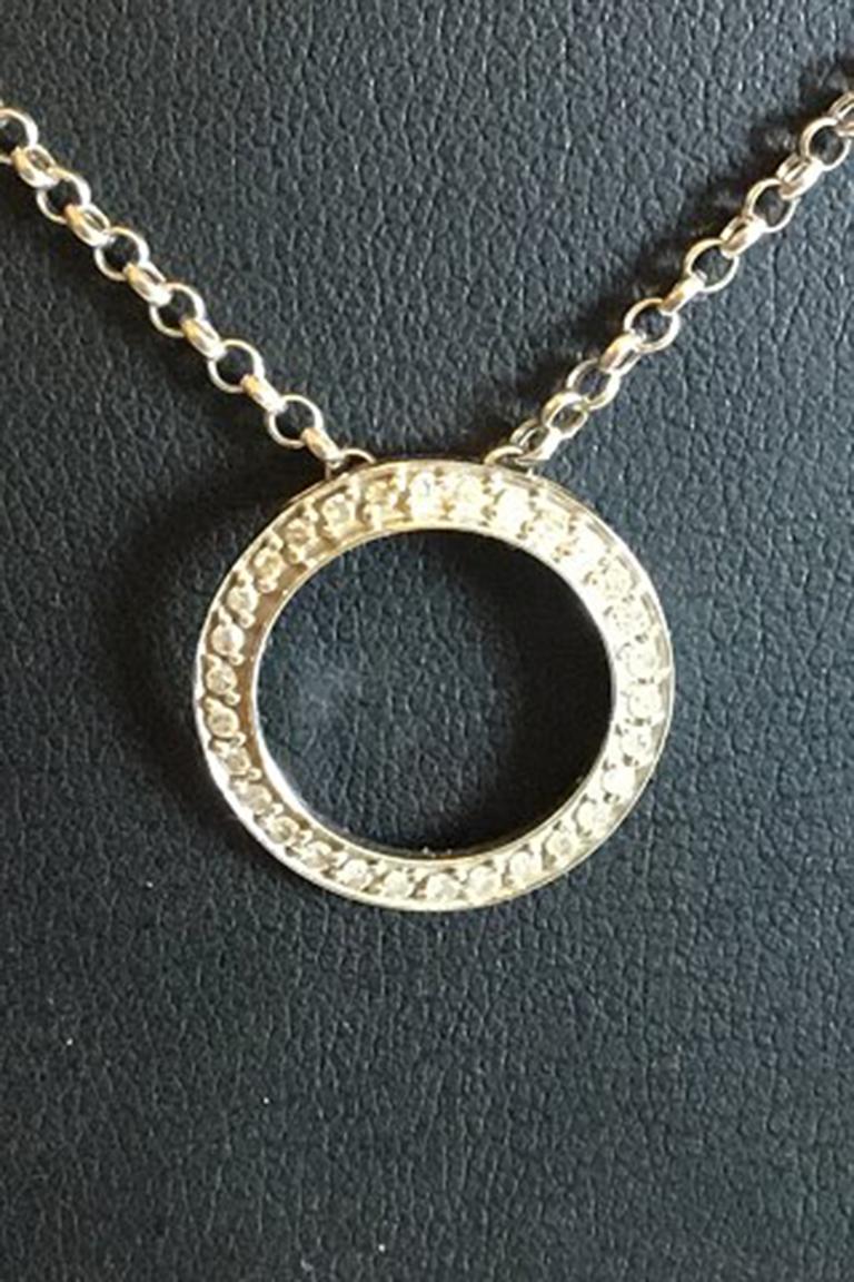 Chain in 14 Karat White Gold with Round Pendant with 30 Small Stones ...
