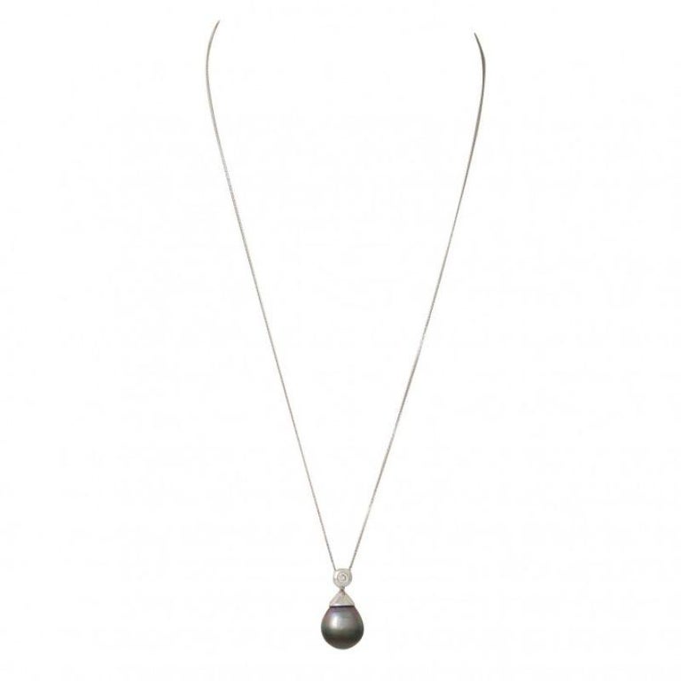 Chain with Pendant For Sale at 1stDibs