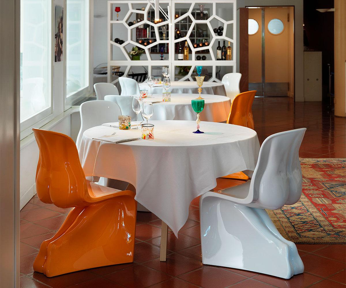 Casamania and Horm Him Chair - Glossy black - design Fabio Novembre For ...