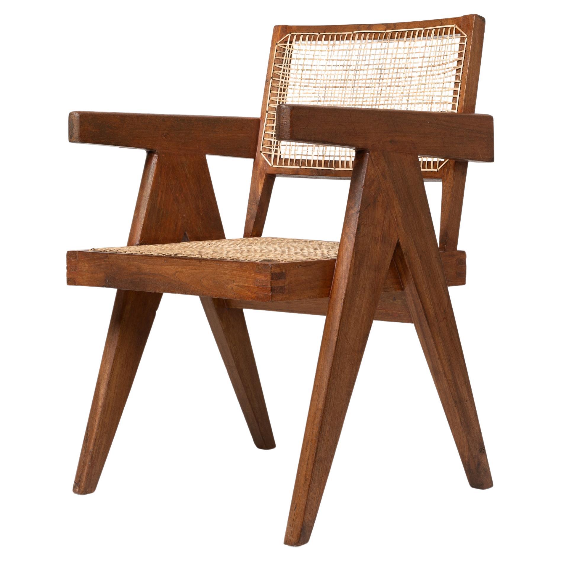 Easy arm chair For Sale at 1stDibs