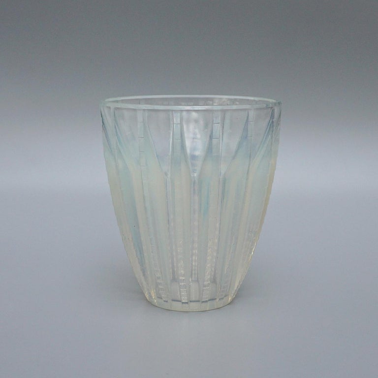Chamonix an Art Deco Opalescent Glass Vase by René Lalique For Sale at ...