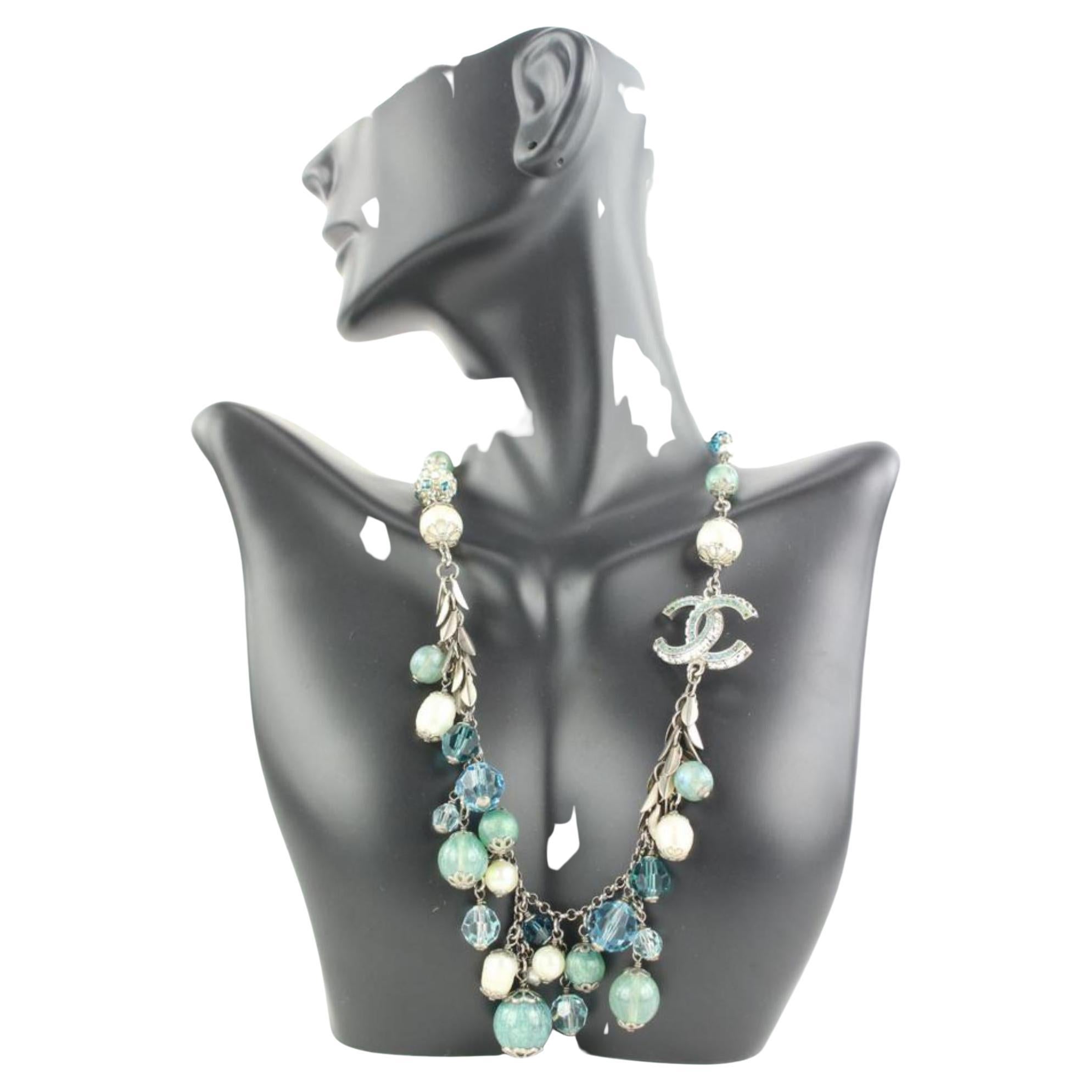 2015 Chanel Snowball / dome representing the iconic shopping bags at ...