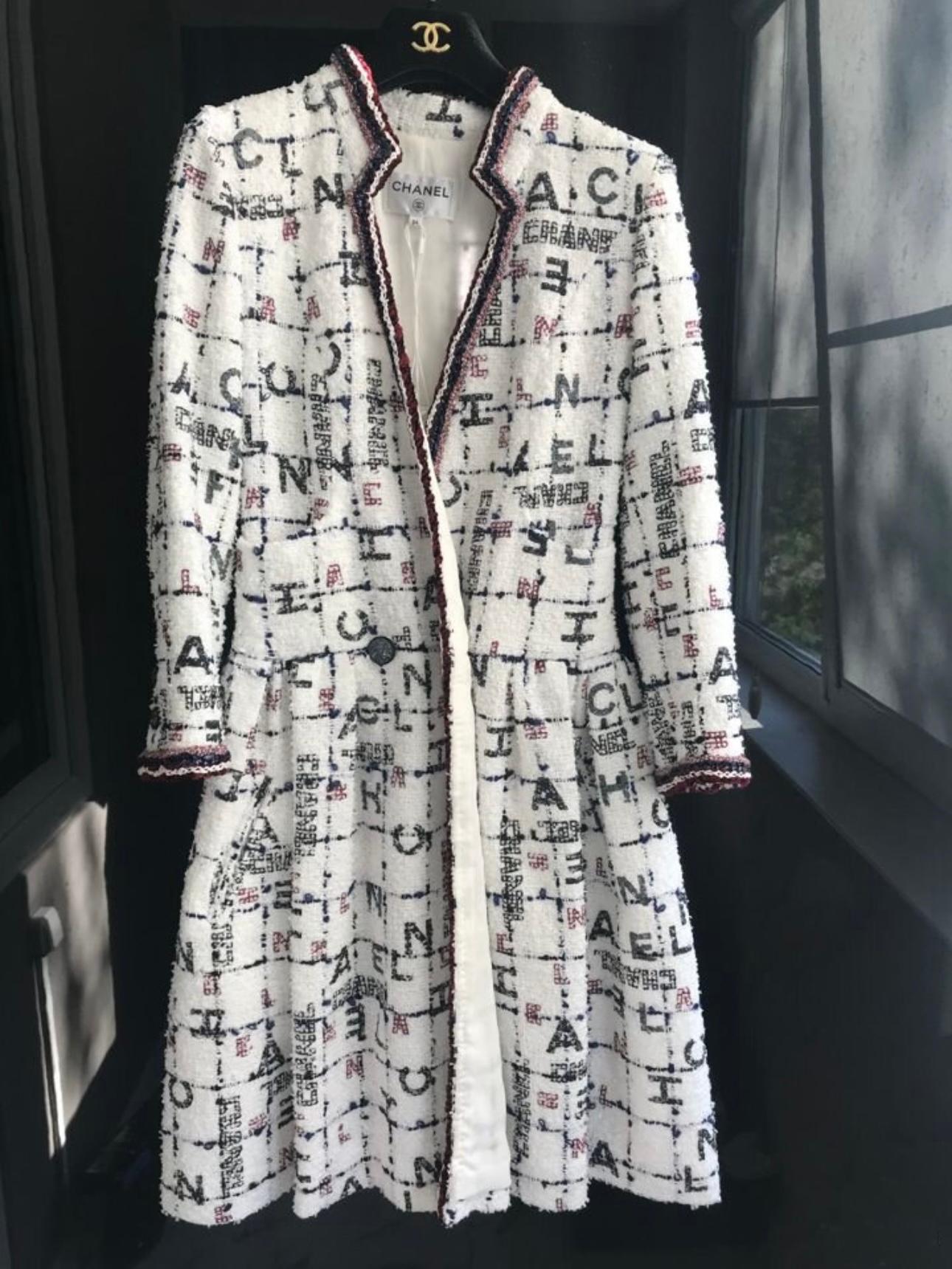 Chanel 14K$ Runway Logo Tweed Coat For Sale at 1stDibs