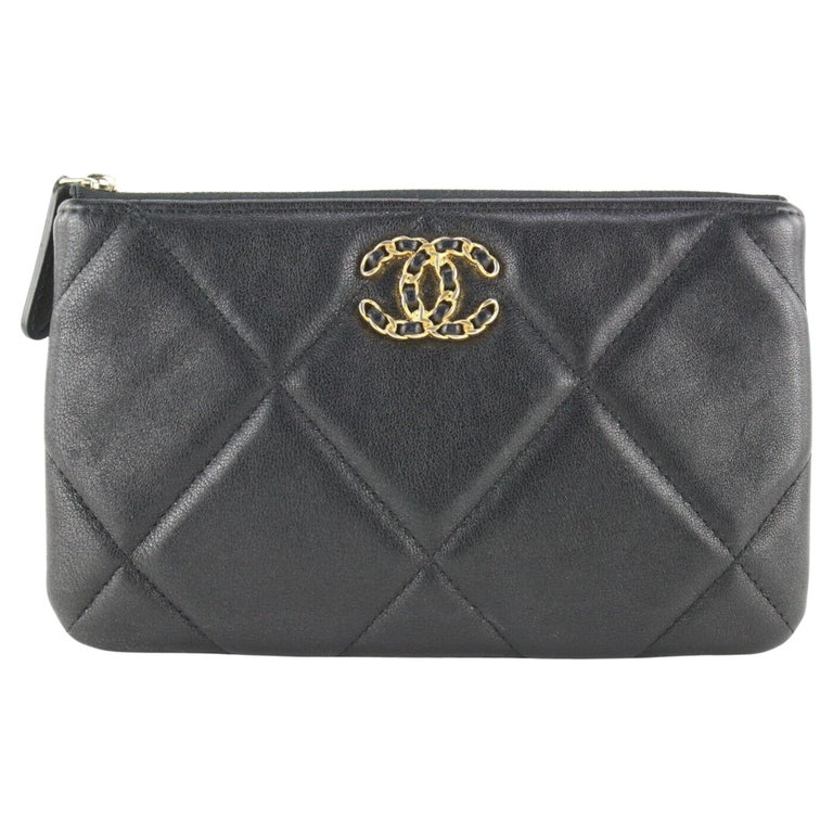 Chanel 19 Small Zip Pouch 2C1031 For Sale at 1stDibs