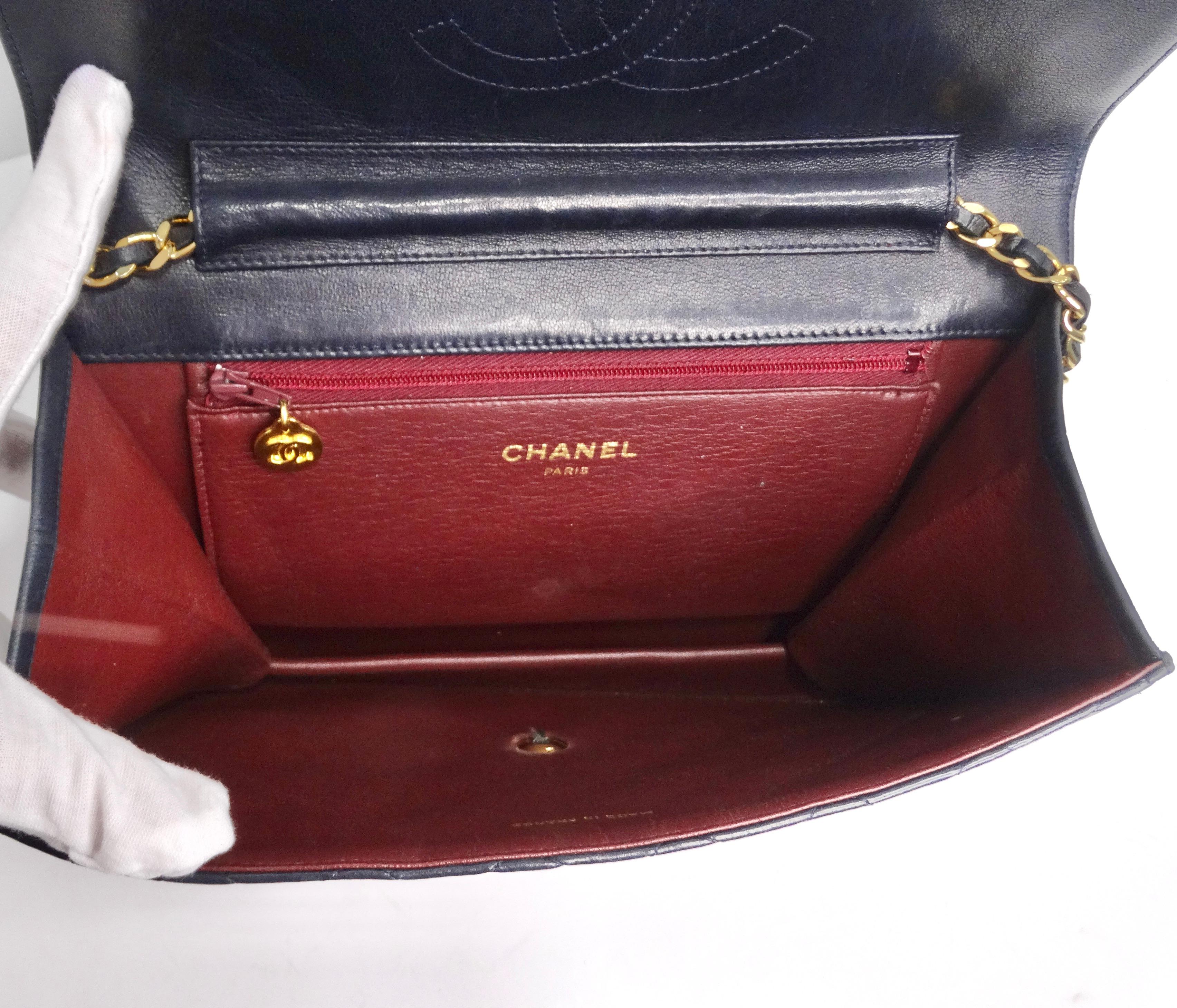 Chanel 1980s Single Flap Navy Leather Handbag For Sale at 1stDibs