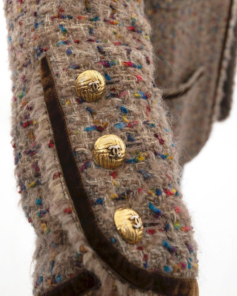 Chanel 1986 Vintage Brown Tweed Jacket with Gold CC Buttons - 42 / 10 ...