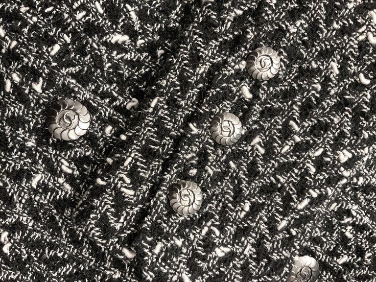 Chanel 1997 97A Black and White Wool Tweed Suit For Sale at 1stDibs