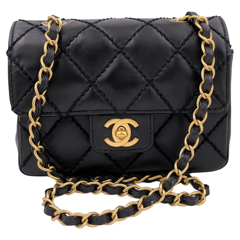 Chanel 2003 Vintage Surpique Square Mini Flap Bag GHW Wild Stitch 66783 En vente sur 1stDibs